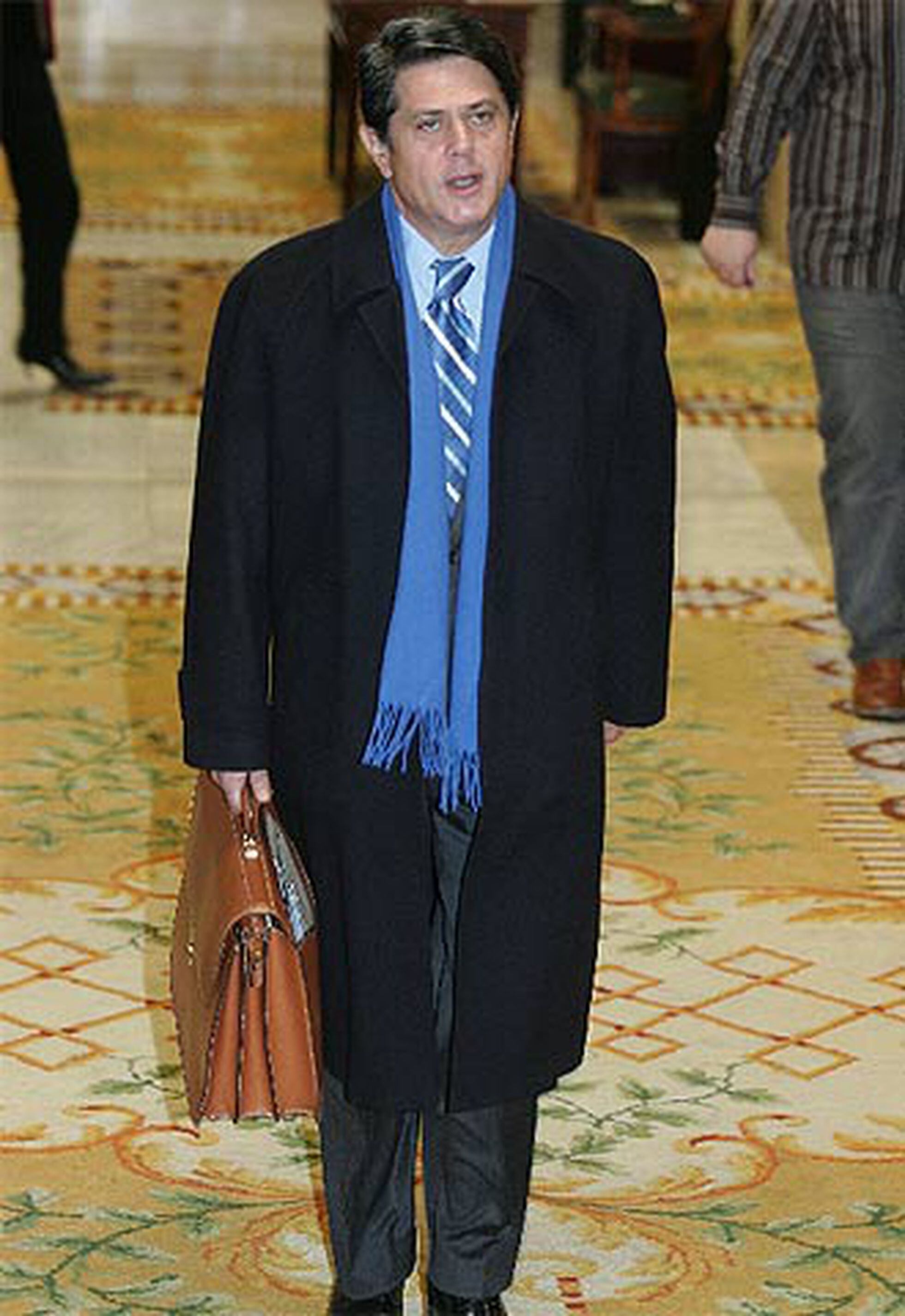 Trillo suscribió un seguro de vida de 450.000 euros para él y 20 altos ...