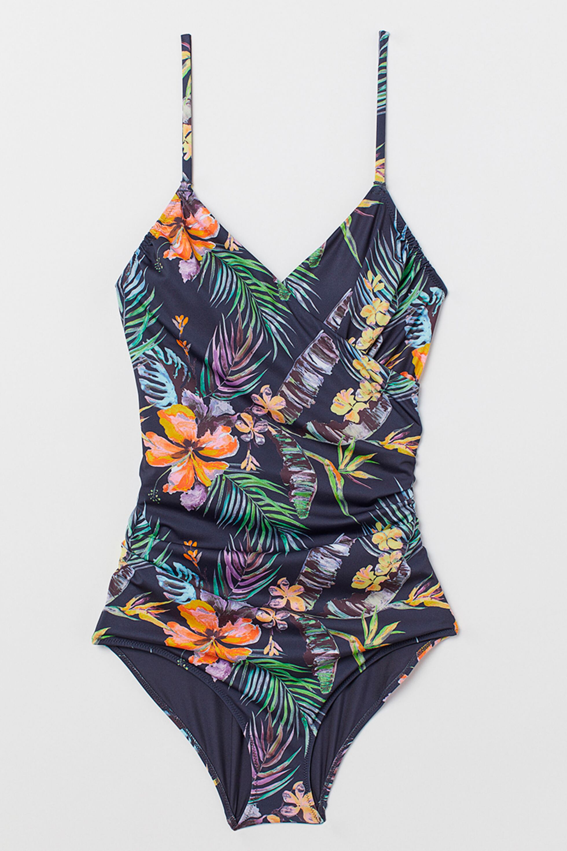 20 prendas de estampado tropical con las que dar la bienvenida al ...