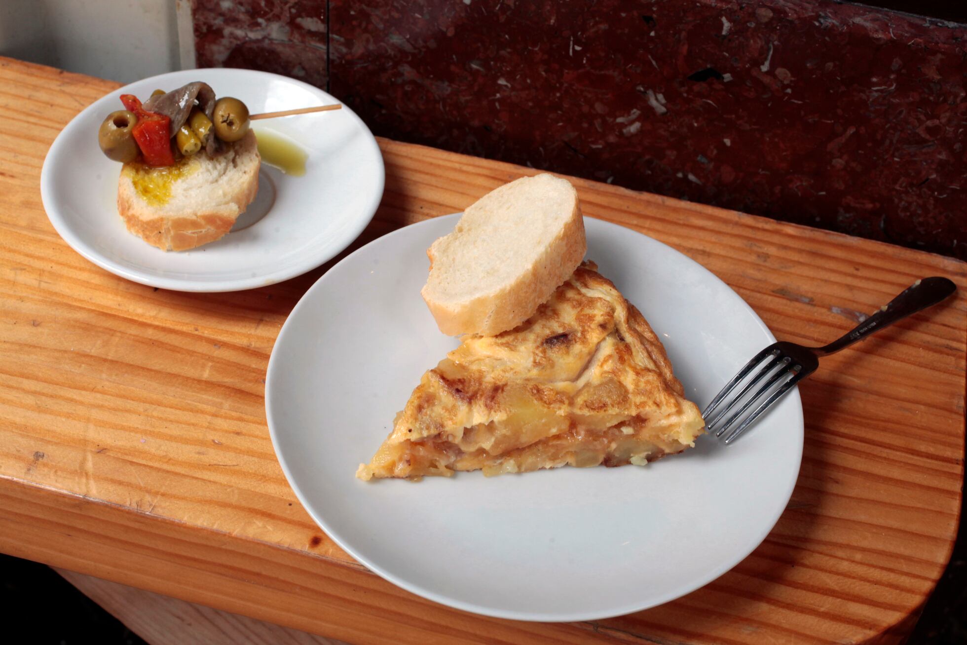 La ruta de los pinchos en Bilbao del cocinero Eneko Atxa: un sándwich ...