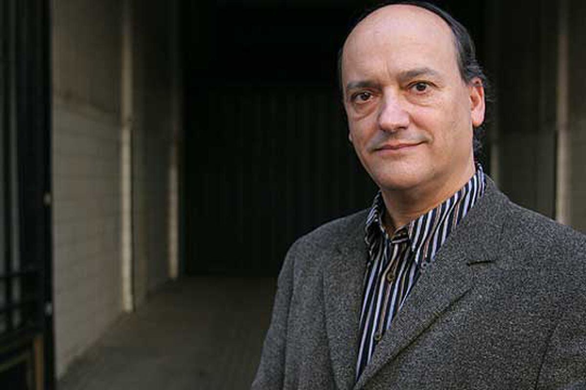 El escritor Gustavo Martín Garzo | Babelia | EL PAÍS