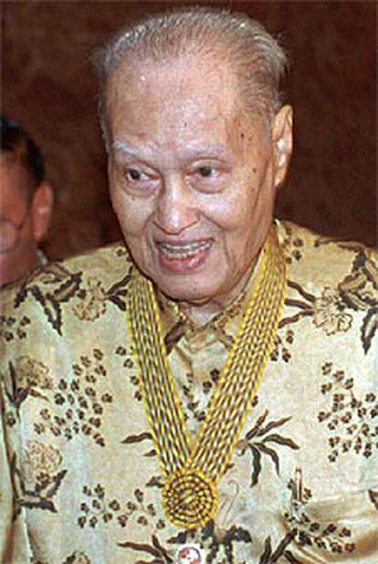 Ne Win, fundador de la "Vía birmana hacia el socialismo" | Agenda | EL PAÍS