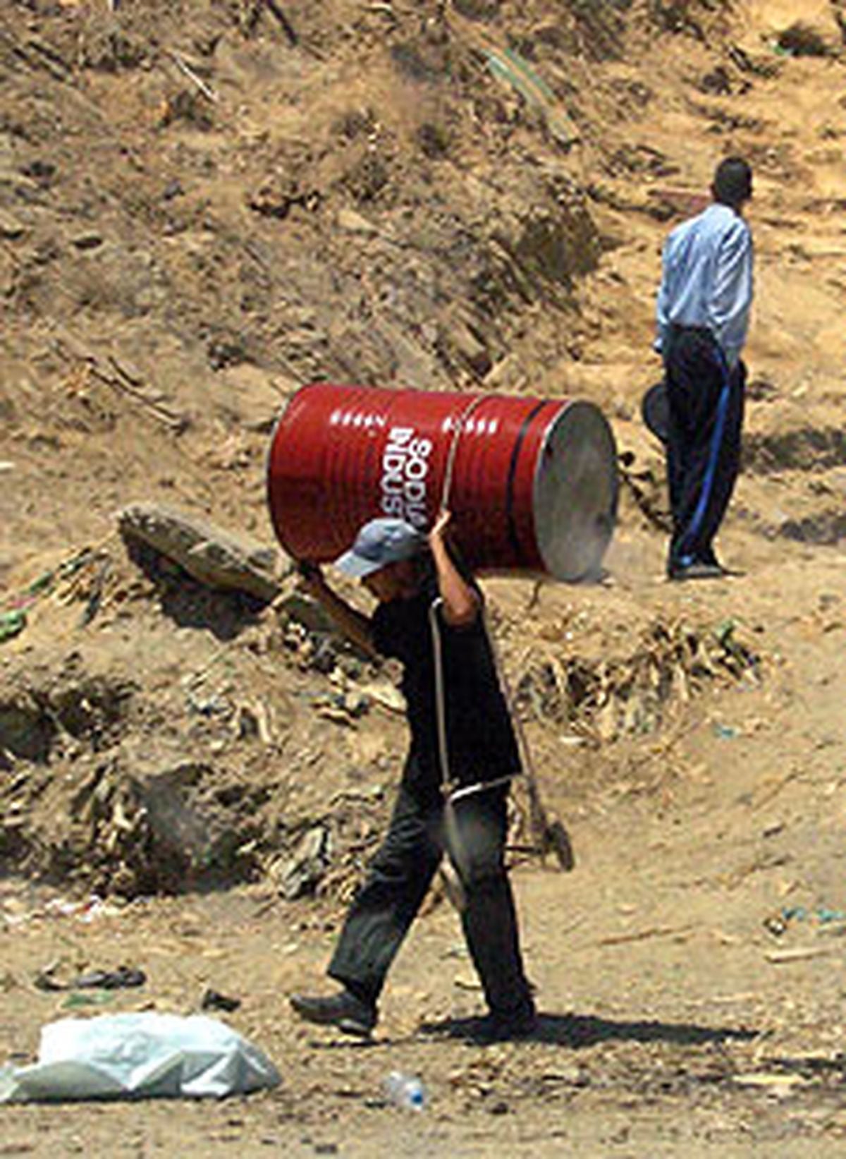 Contrabando-hormiga en la frontera con Ceuta | Opinión | EL PAÍS