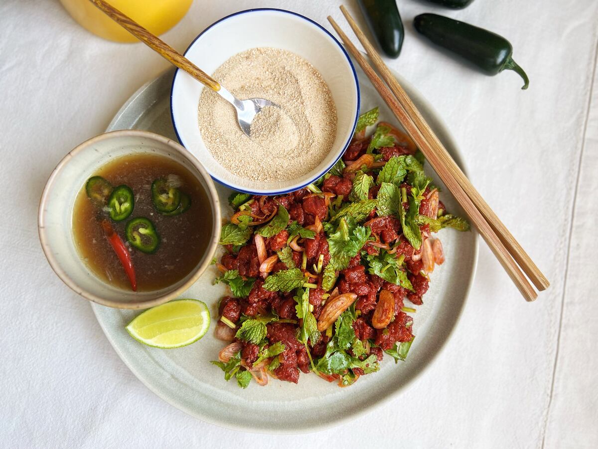 Tartar de ternera estilo ‘laab’ | El Comidista | Gastronomía | EL PAÍS
