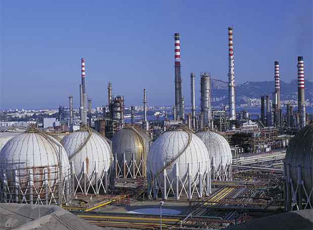 Refinería de Cepsa en San Roque-Gibraltar | Negocios | EL PAÍS