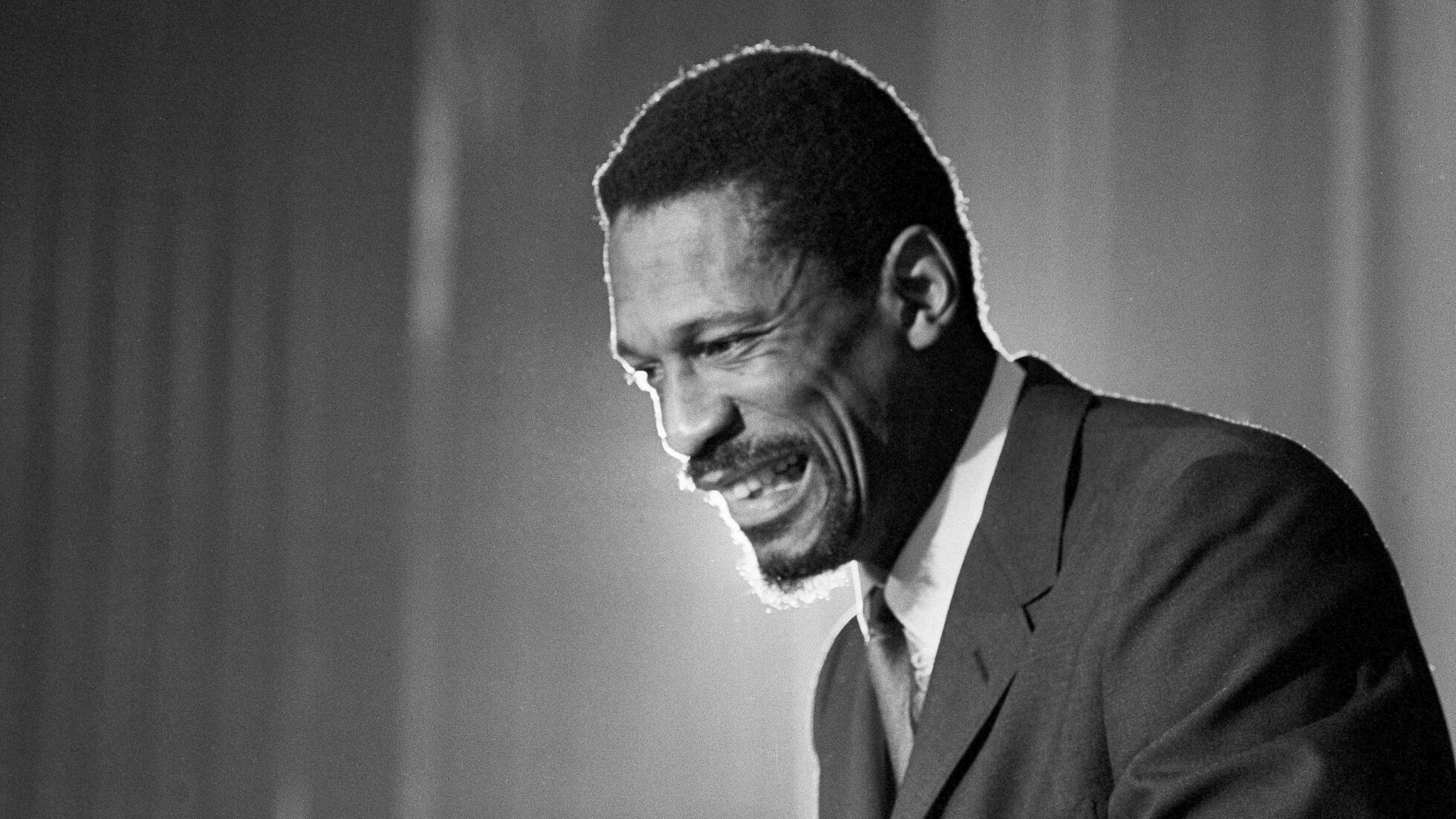 Muere Bill Russell, leyenda del baloncesto y activista de los derechos ...