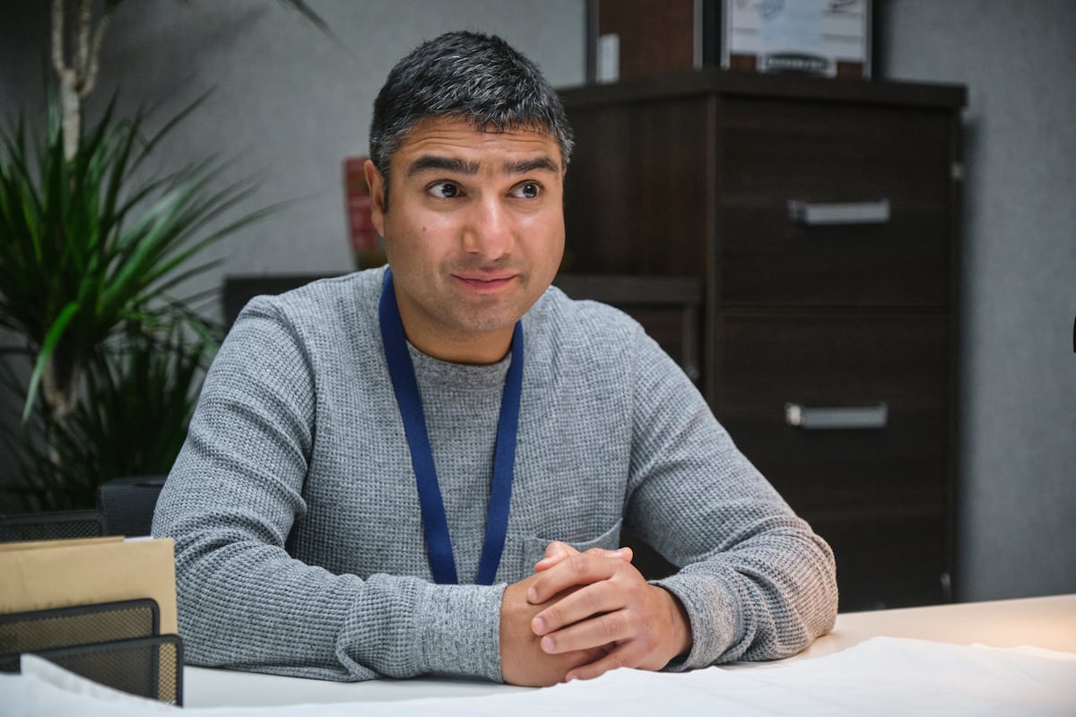 ‘Intelligence’: Nick Mohammed, actor, guionista, mago y villano en la ...