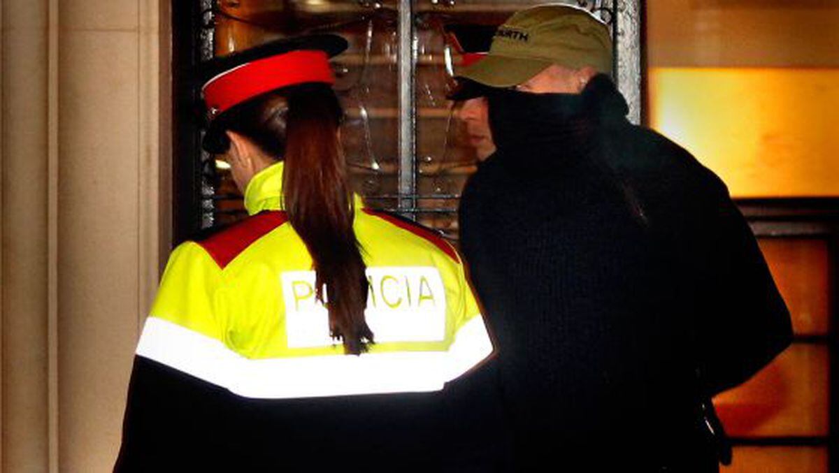 El acusado del triple crimen intentó hablar con su ex a través de otro ...