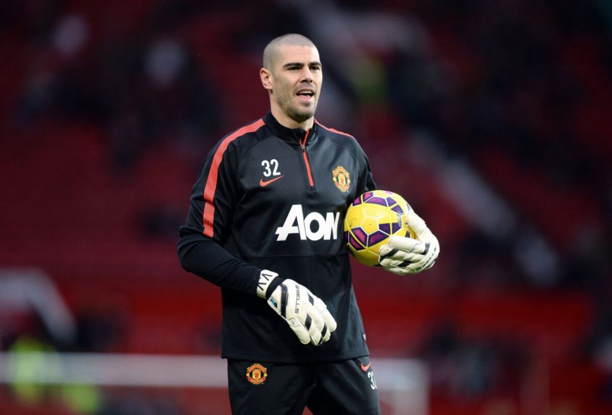 Víctor Valdés jugará cedido en el Standard de Lieja | Deportes | EL PAÍS