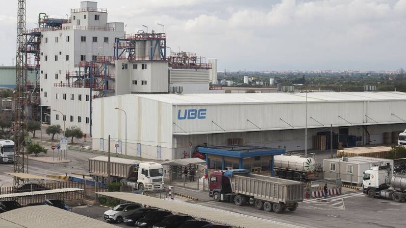 UBE Industries en EL PAÍS