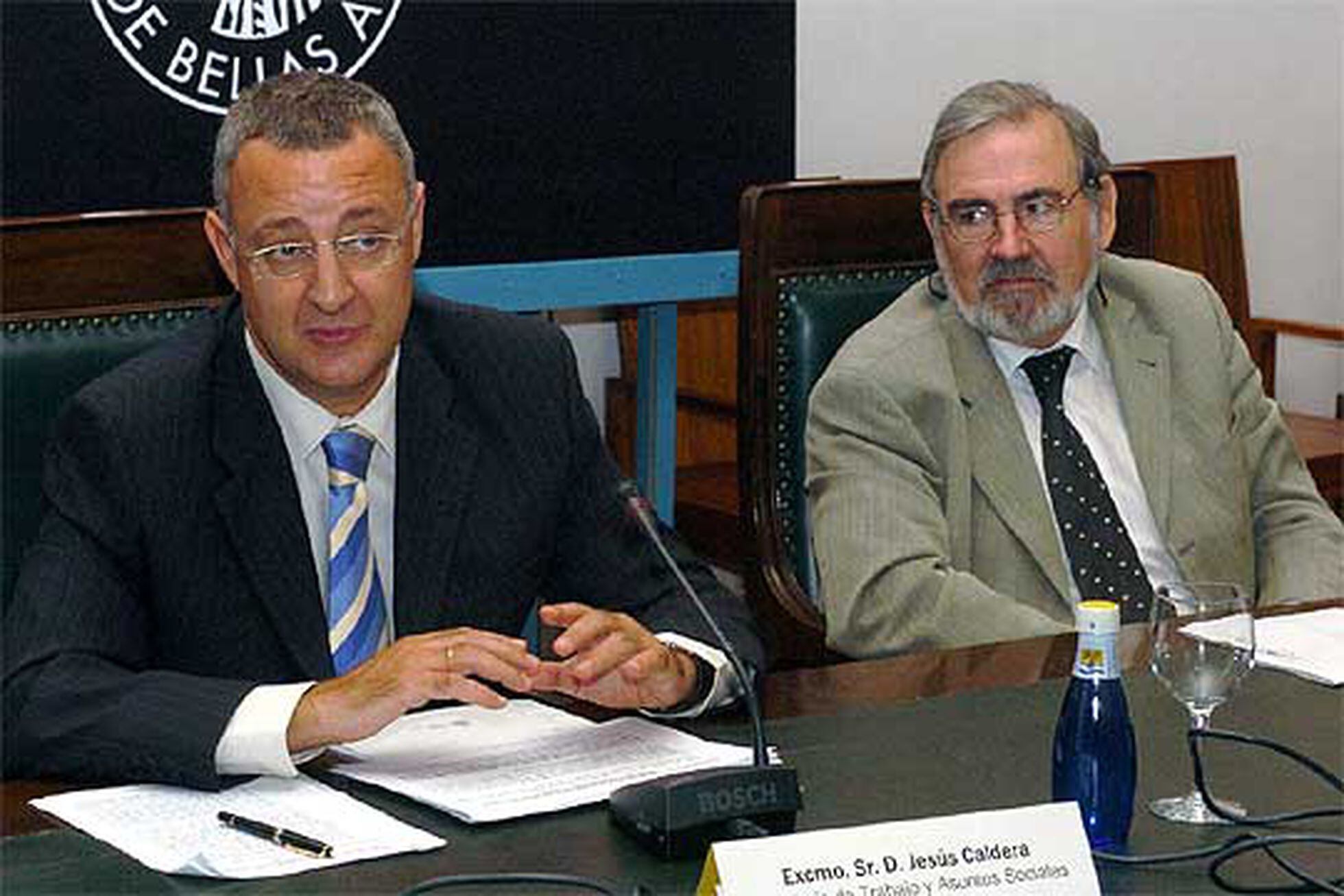 El ministro de Trabajo, Jesús Caldera | Negocios | EL PAÍS