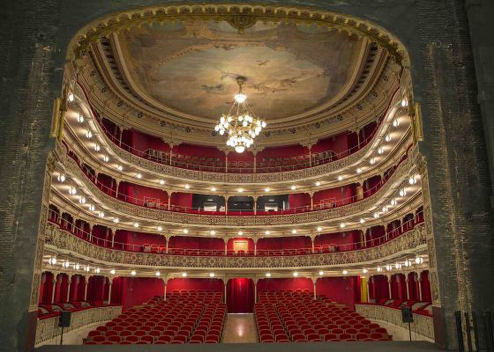 Arte Madrid: El público recupera el Teatro de la Comedia | Noticias de ...