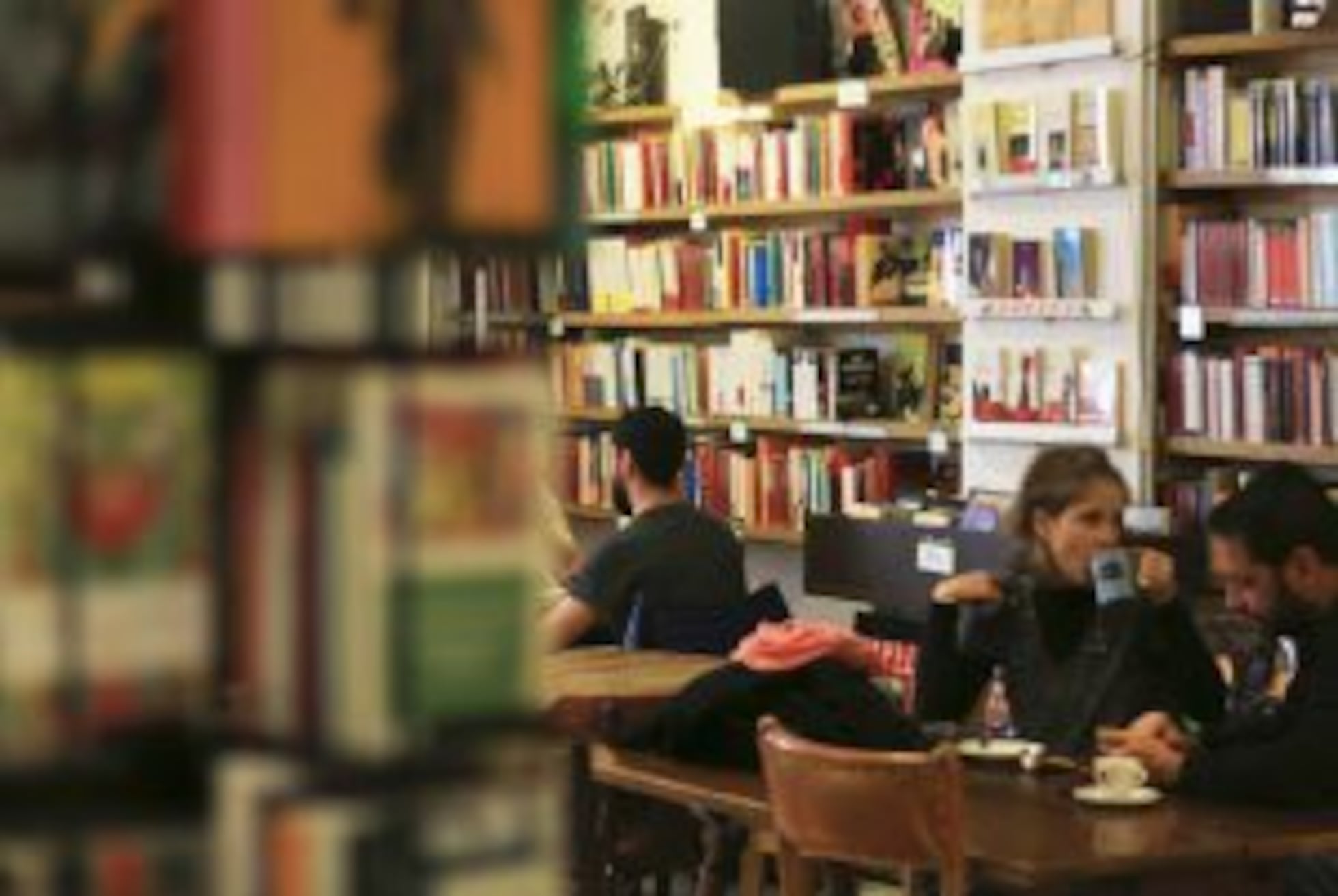 Cuatro cafés librería imperdibles en Valencia | El Viajero | EL PAÍS