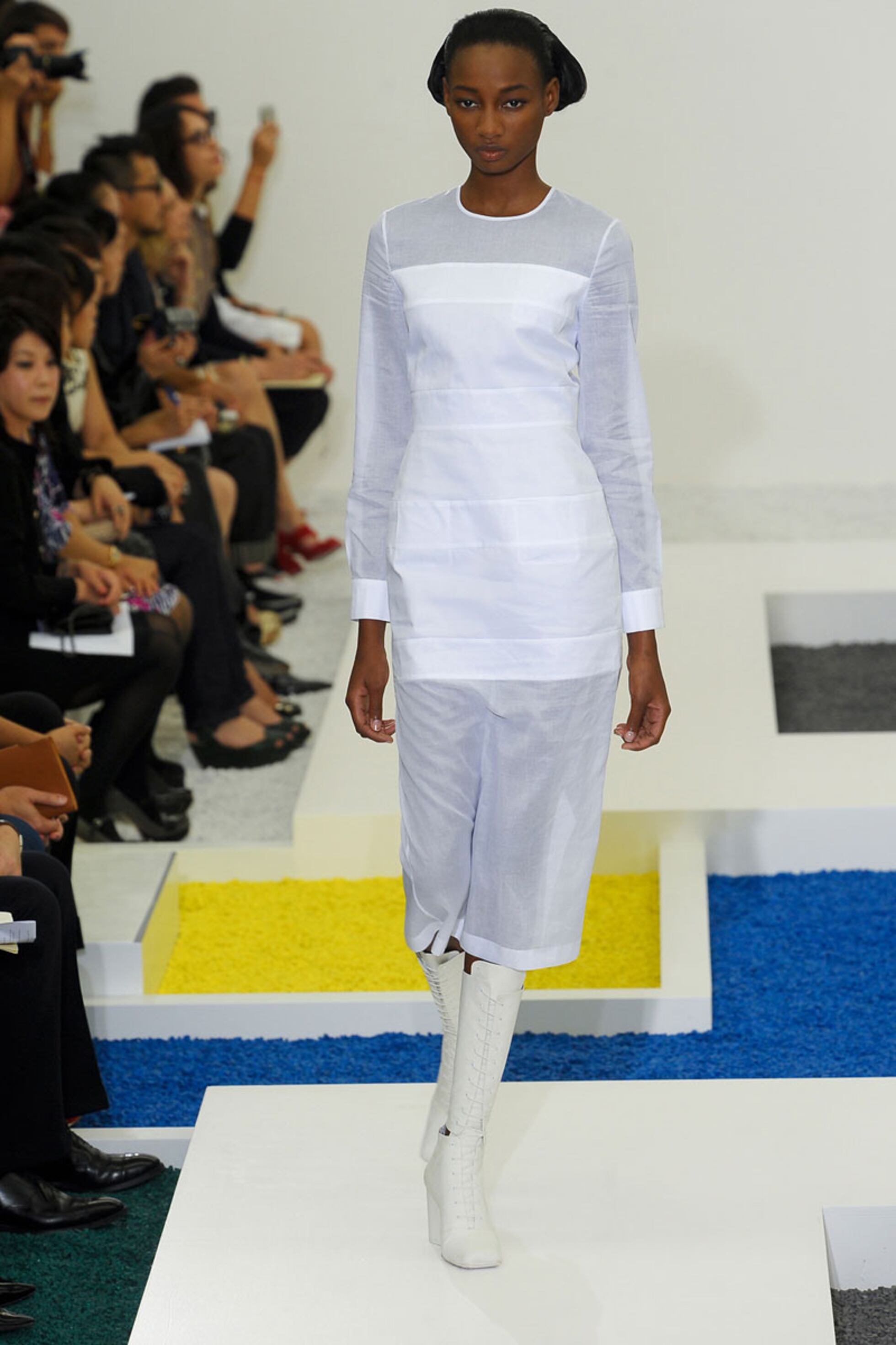 El último desfile de Raf Simons, de primavera-verano 2012, para Jil ...