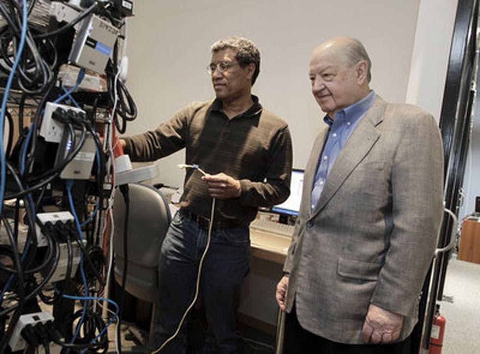 Paul Baran, el ingeniero de los pilares de Internet | Necrologicas | EL ...