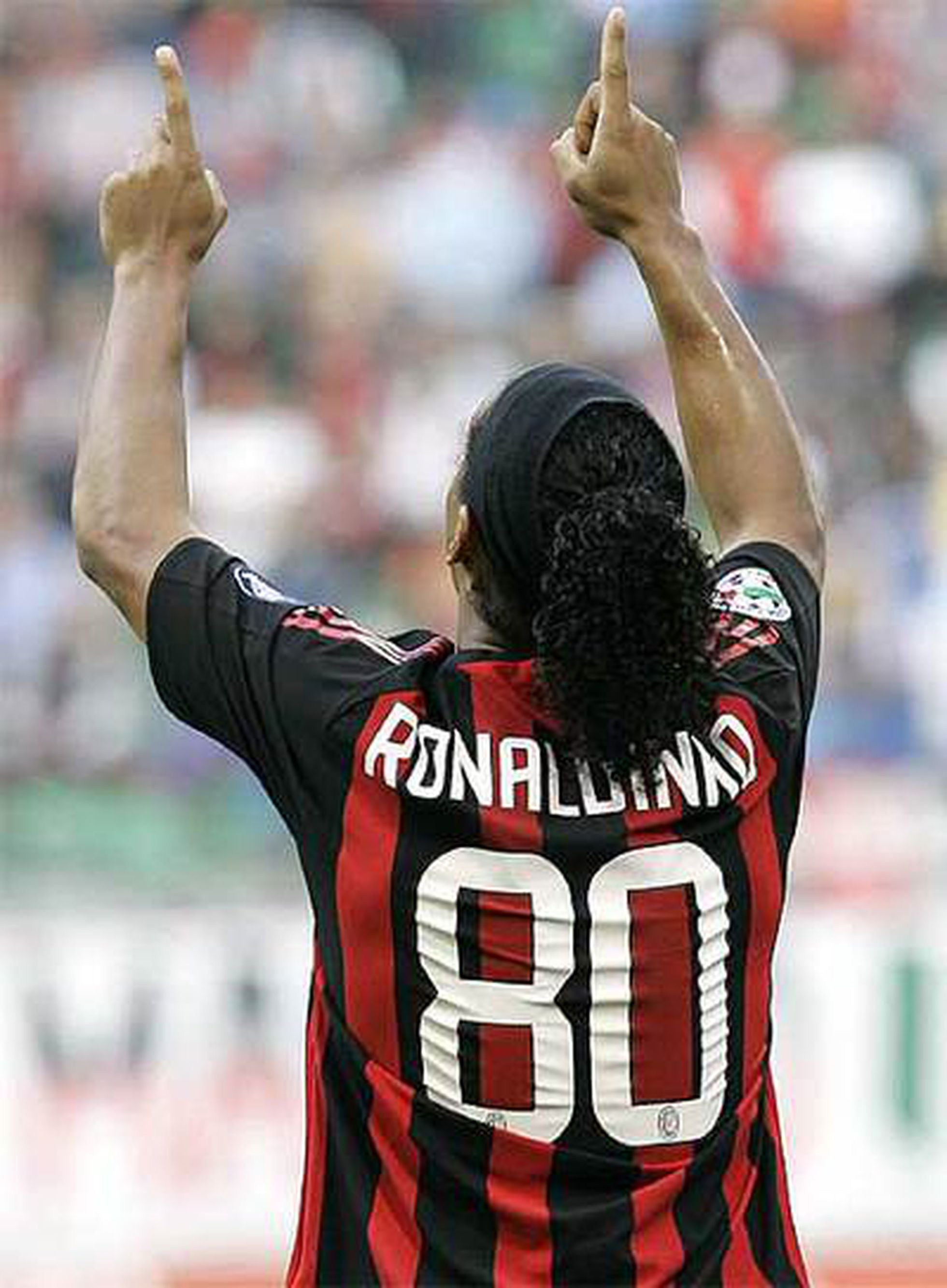 Ronaldinho catapulta al Milan y el Inter humilla al Roma | Deportes ...