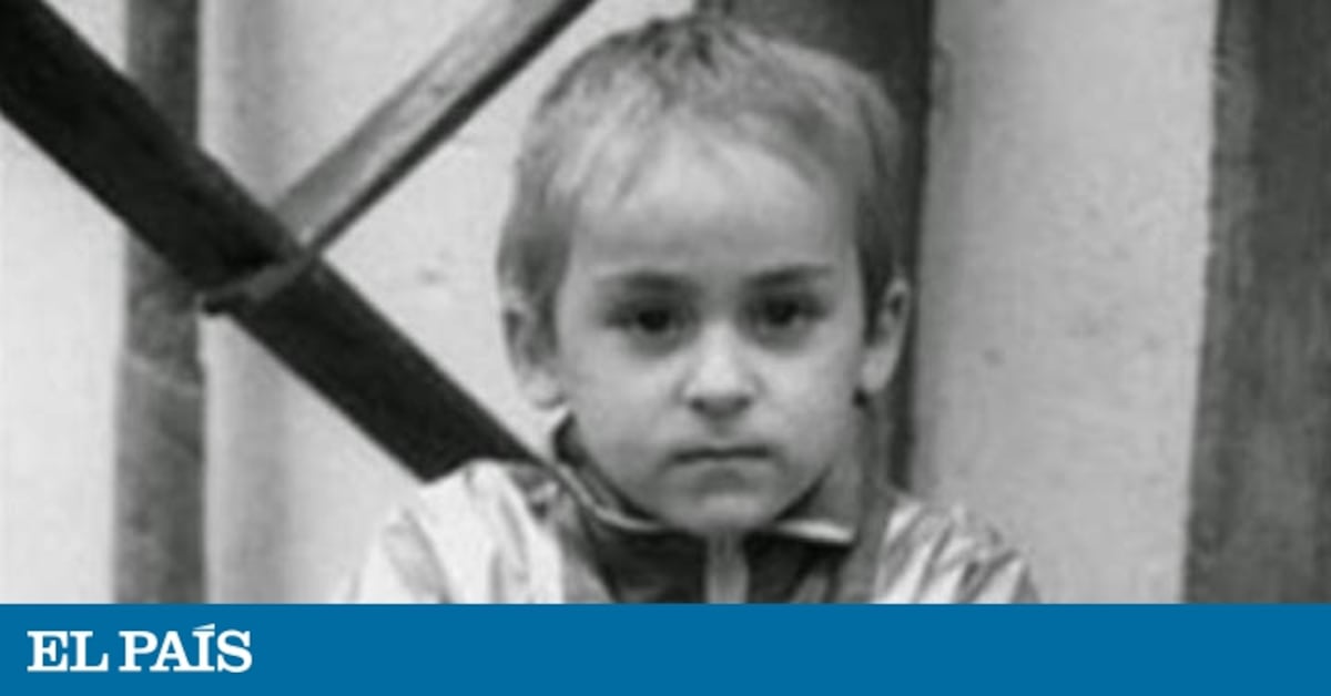 'Iván y los perros': Iván, el niño que fue criado por perros callejeros ...