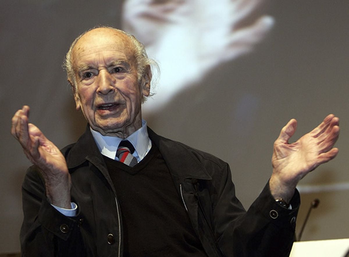 Albert Hofmann en una conferencia sobre el LSD en 2006, con motivo de ...