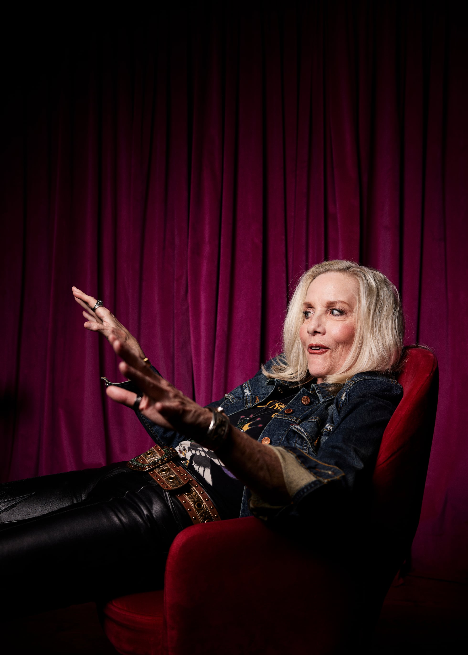 Nat Simons y Cherie Currie: dos gatas del rock con siete vidas | EL ...