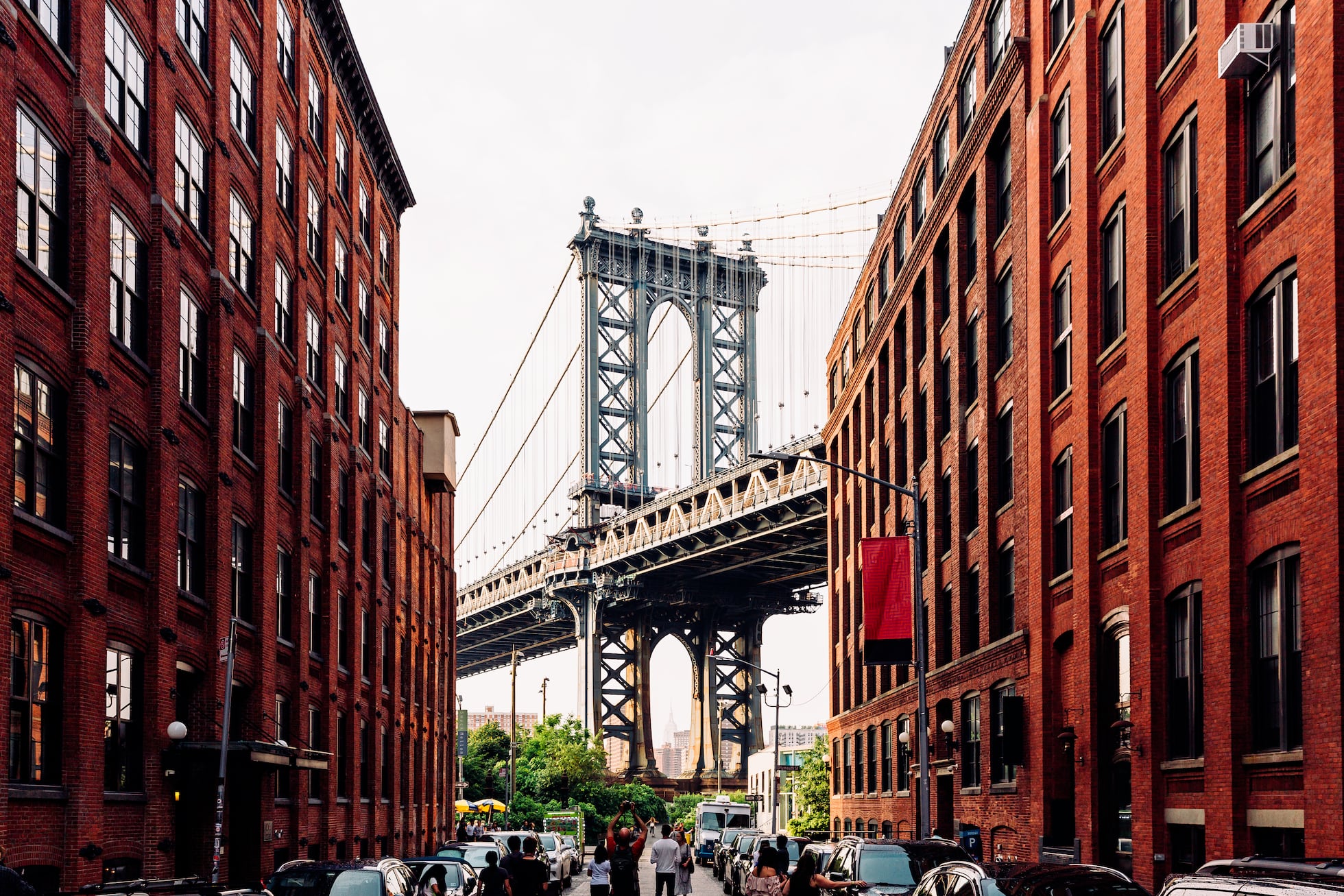 Brooklyn es mucho más que su famoso puente y este paseo por el distrito ...