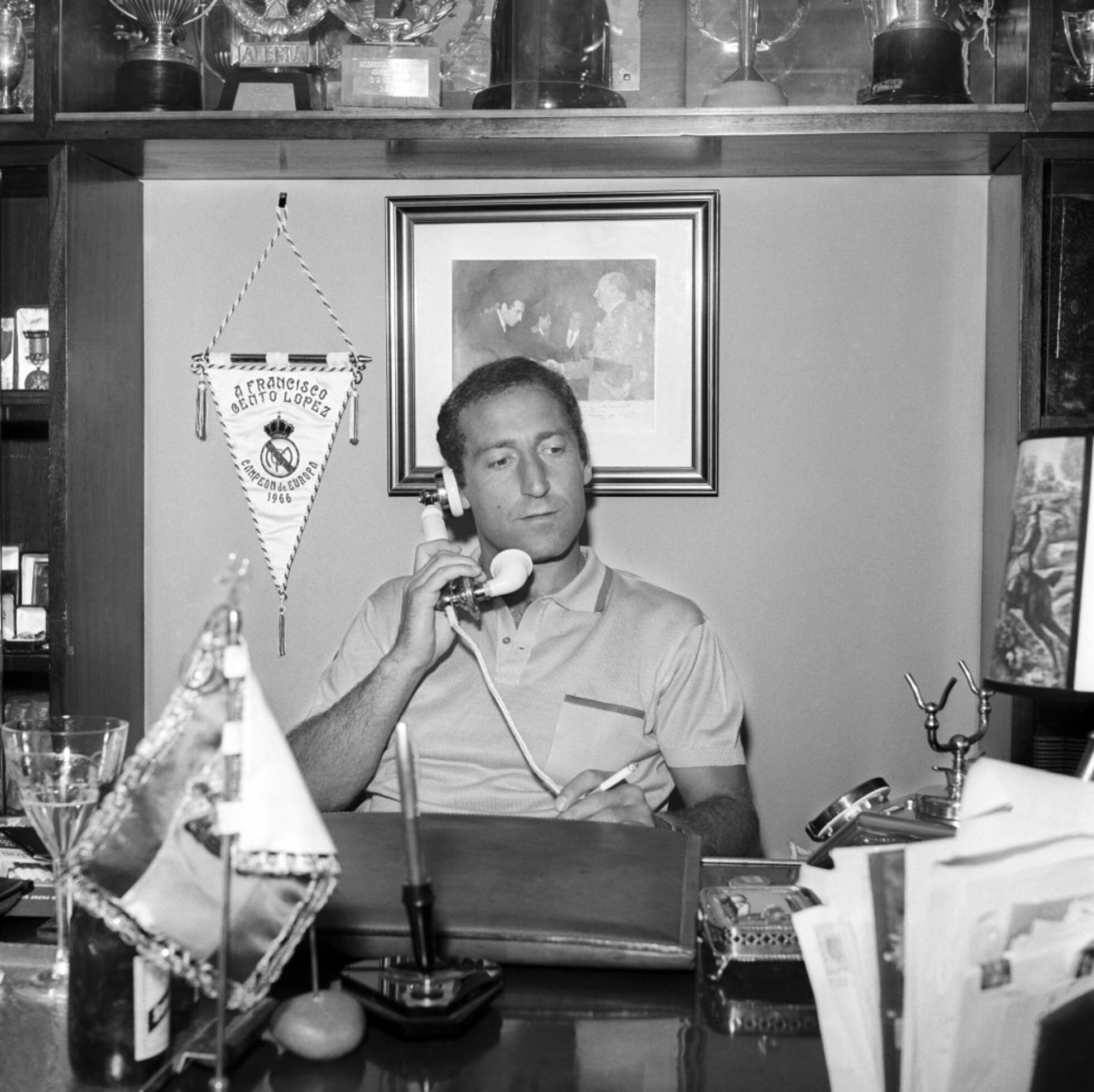 La vida y carrera de Paco Gento, en imágenes | Fotos | Fotos | EL PAÍS