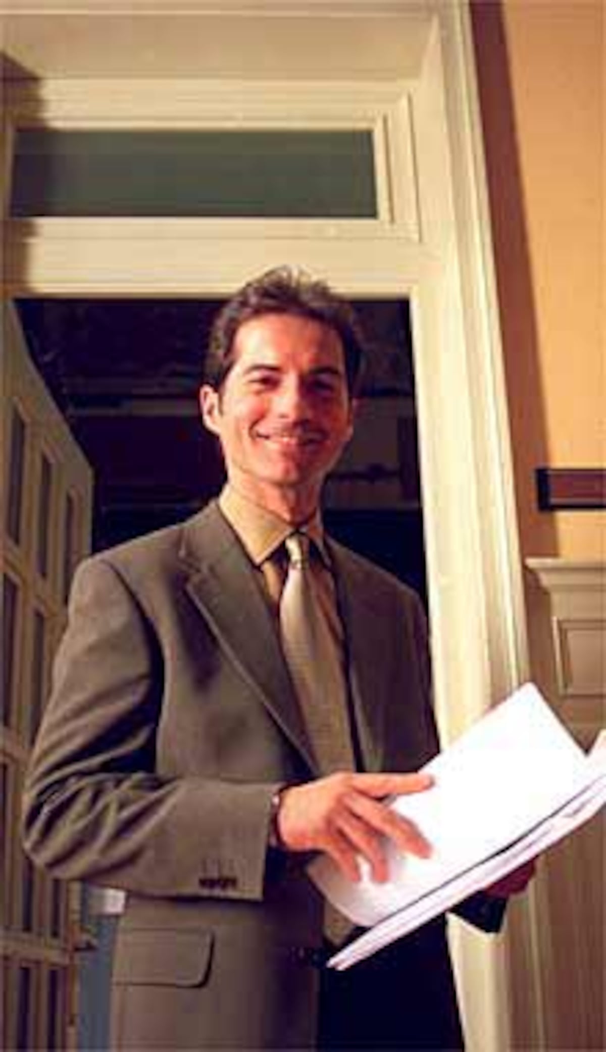 Javier Albalá, en la serie Abogados. | Revista de Verano | EL PAÍS