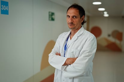 Marc Ferrer, psiquiatra: “En adolescentes, las autolesiones repetidas ...