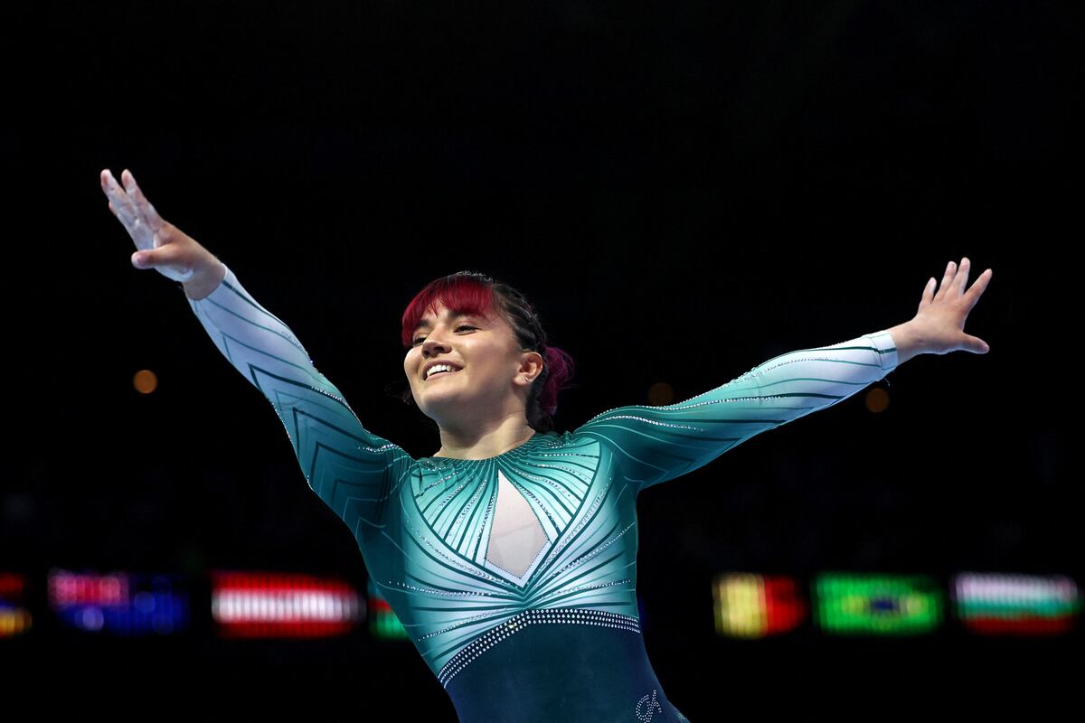 Alexa Moreno Touches Glory In The Jumping Test At The World Gymnastics