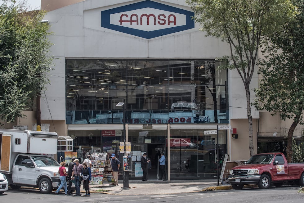 El fin de un ciclo: Famsa cierra su última tienda en México | EL PAÍS ...