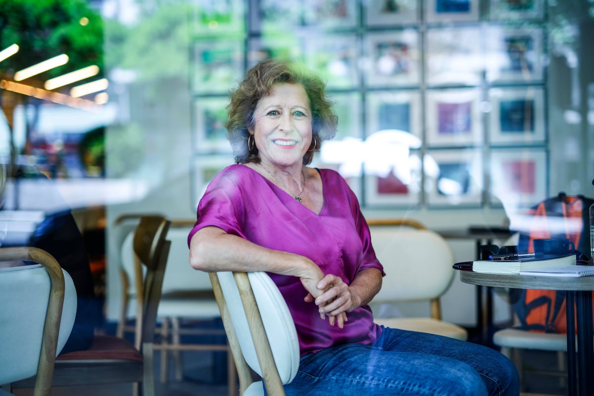 La periodista y escritora...: Berna González Harbour se embarca en una epopeya familiar que ...