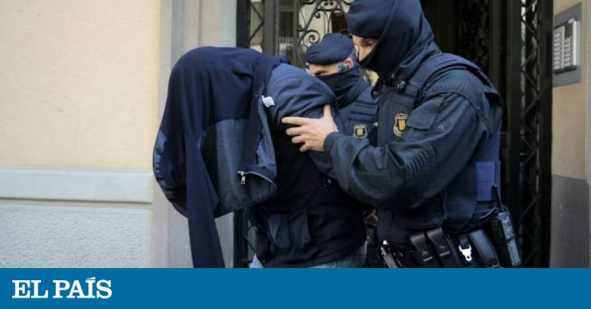 Islamic State: Four suspected ISIS members arrested in raids in Spain ...