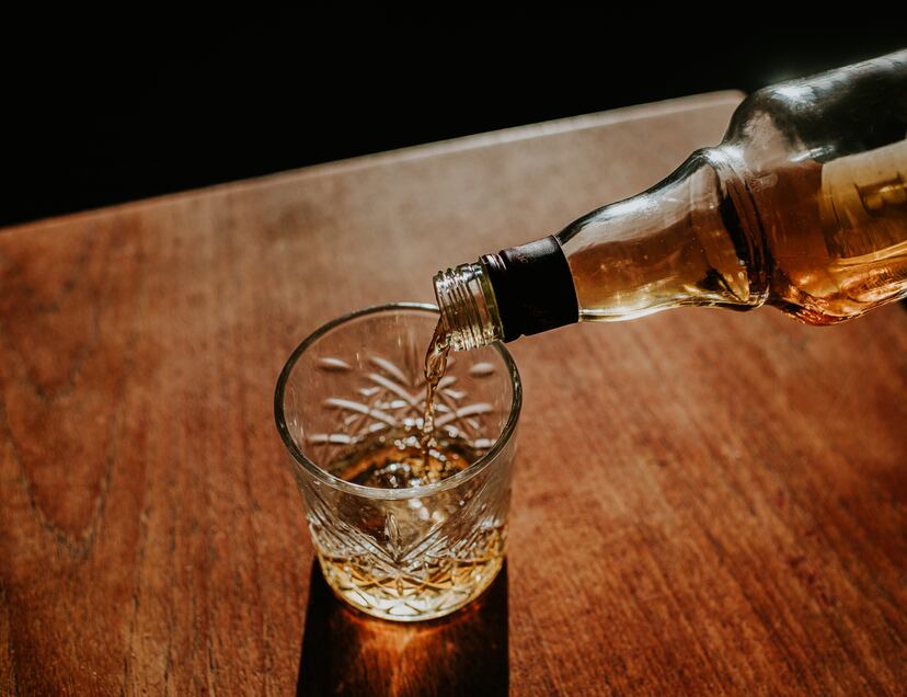 Por qué un destilado tiene los grados de alcohol que tiene y cómo han ...