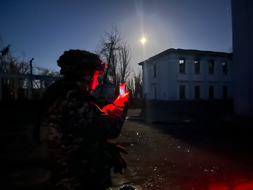 Night mission with a Ukrainian brigade operating bomb-carrying drones ...