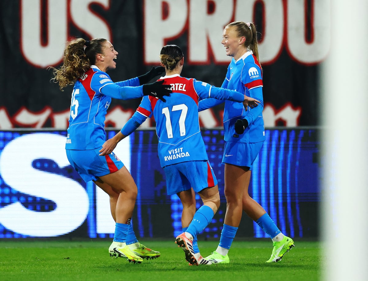 El Atlético firma en el campo del Twente una victoria fundamental en la Champions | Fútbol ...