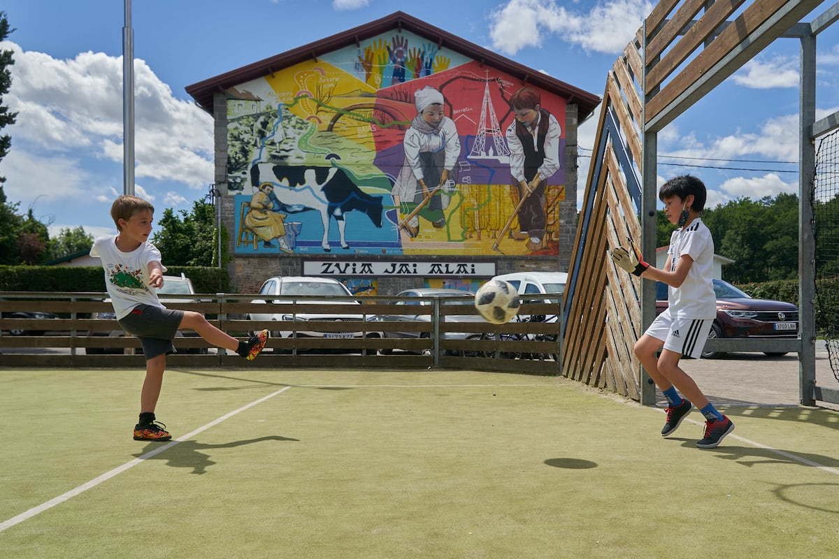 Eurocopa 2021: El pueblo de Mikel Landa ya es el pueblo de Unai Simón ...