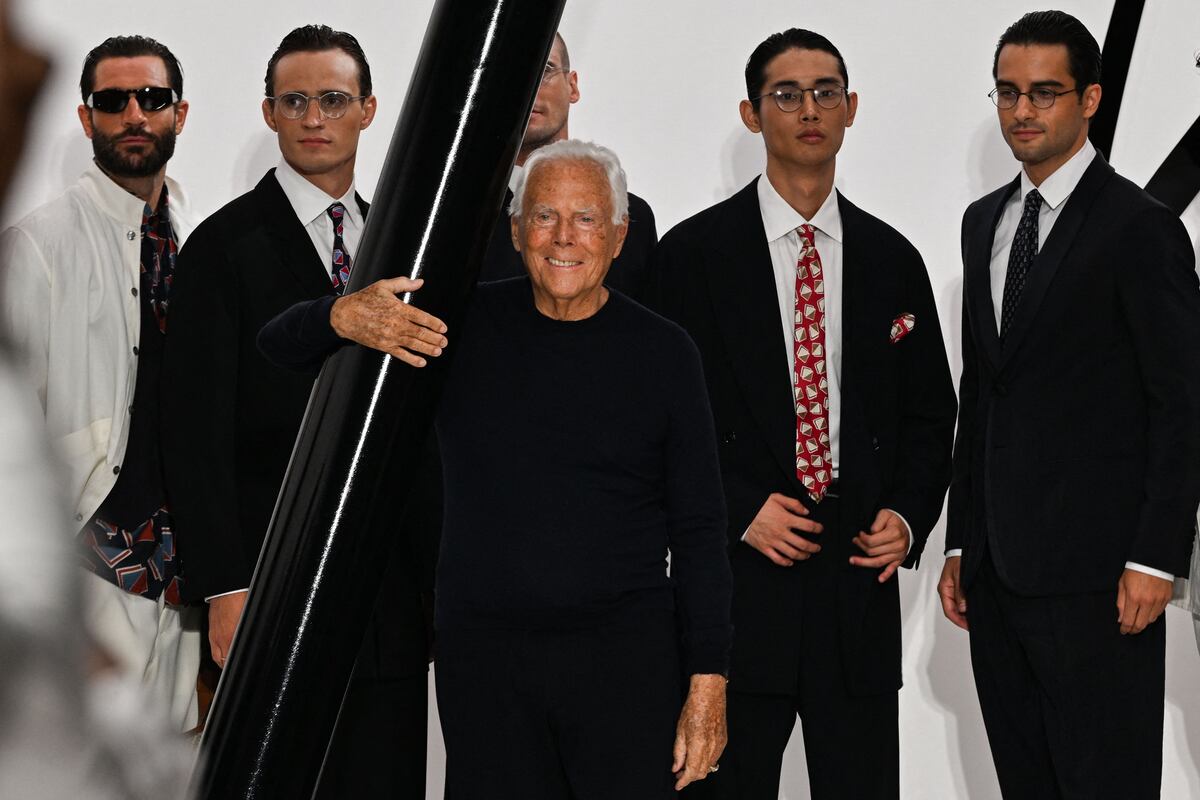 Giorgio Armani and Zegna present fluid elegance for the next hot season ...