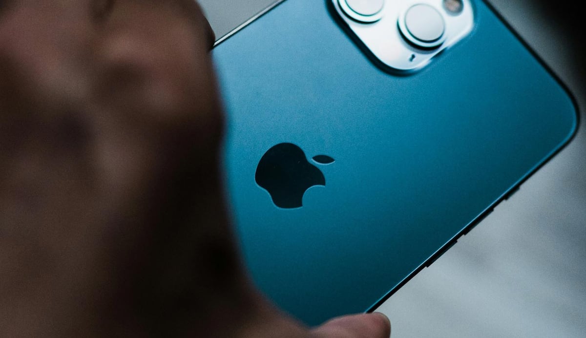 Apple advierte a los usuarios de los iPhone de nuevos y peligrosos ataques spyware | Smartphones ...