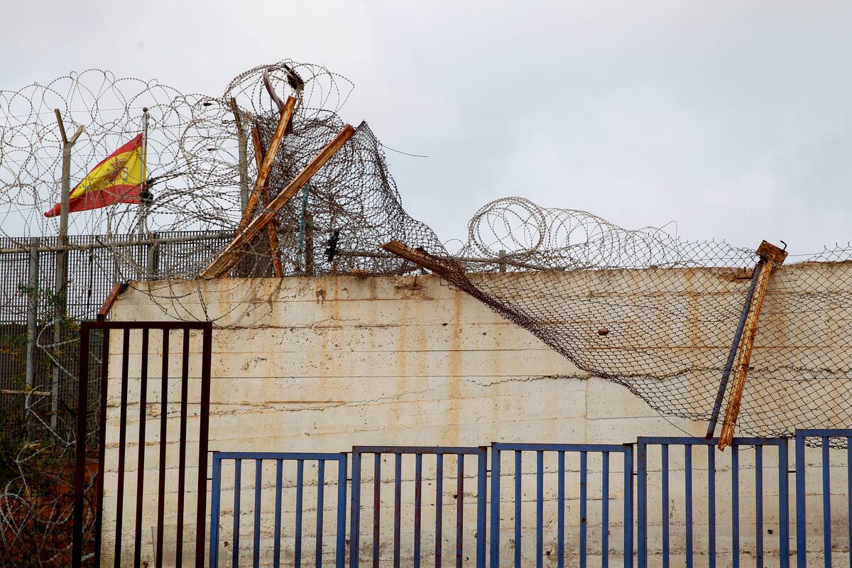 Marruecos refuerza la frontera con Melilla un año después de la ...