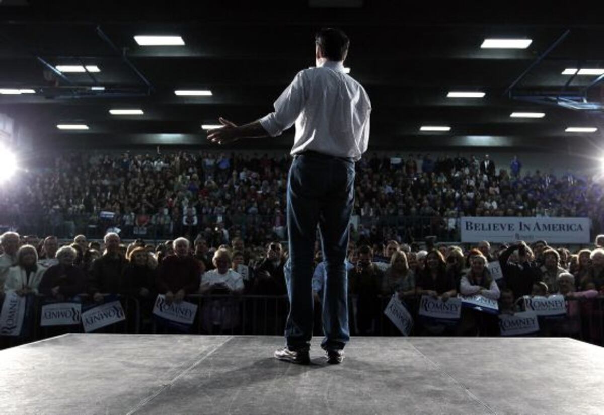 Romney trata de coger fuelle mañana en los caucus de Washington ...