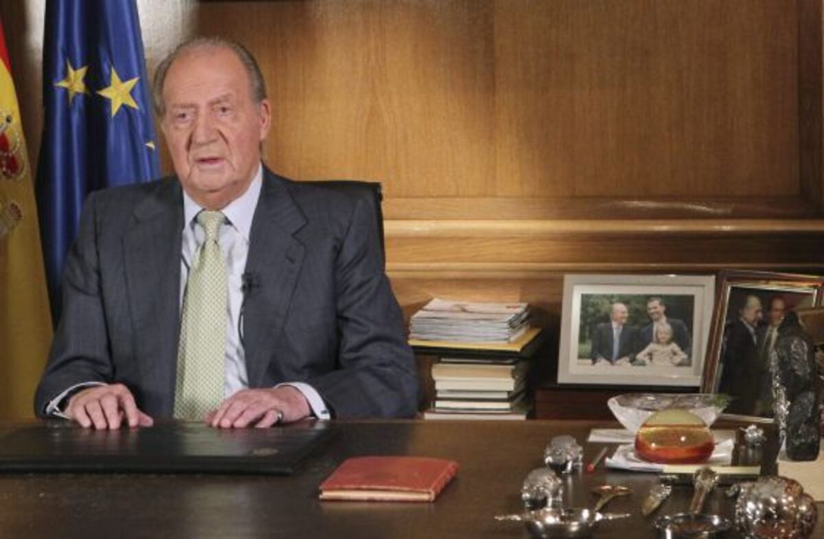 El Rey abdica: El mensaje está en la imagen | Política | EL PAÍS