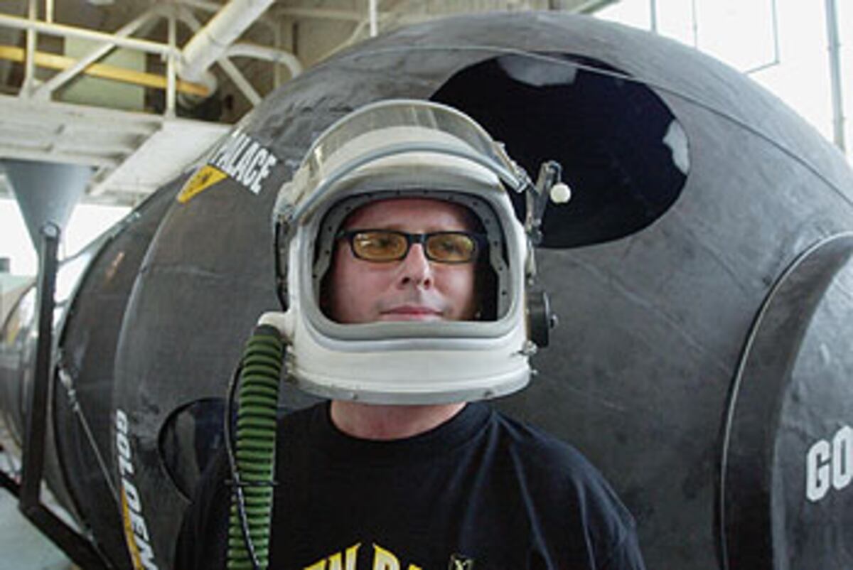 Brian Feeney, piloto del proyecto Da Vinci , | Sociedad | EL PAÍS