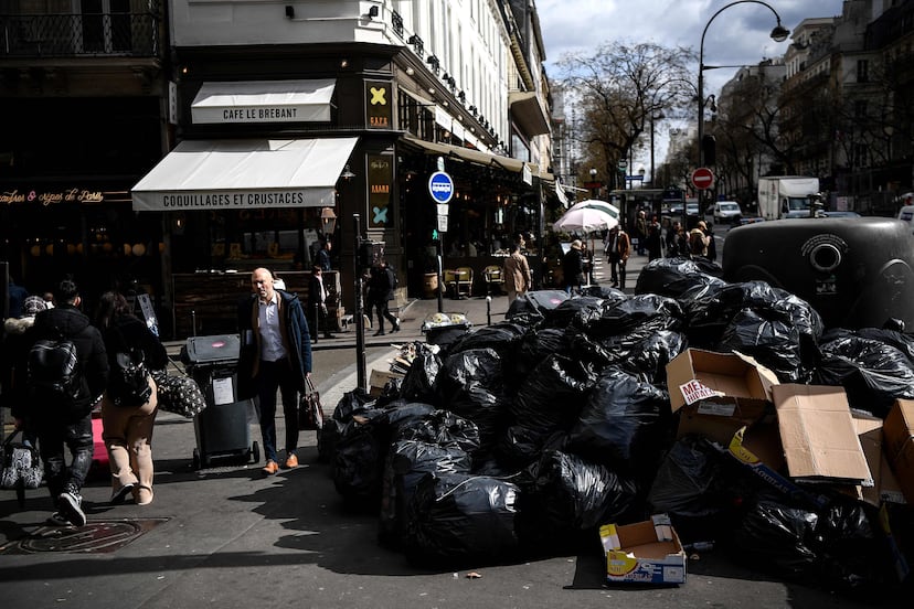 More than 7,600 tons of trash pile up in Paris: ‘There was garbage even ...