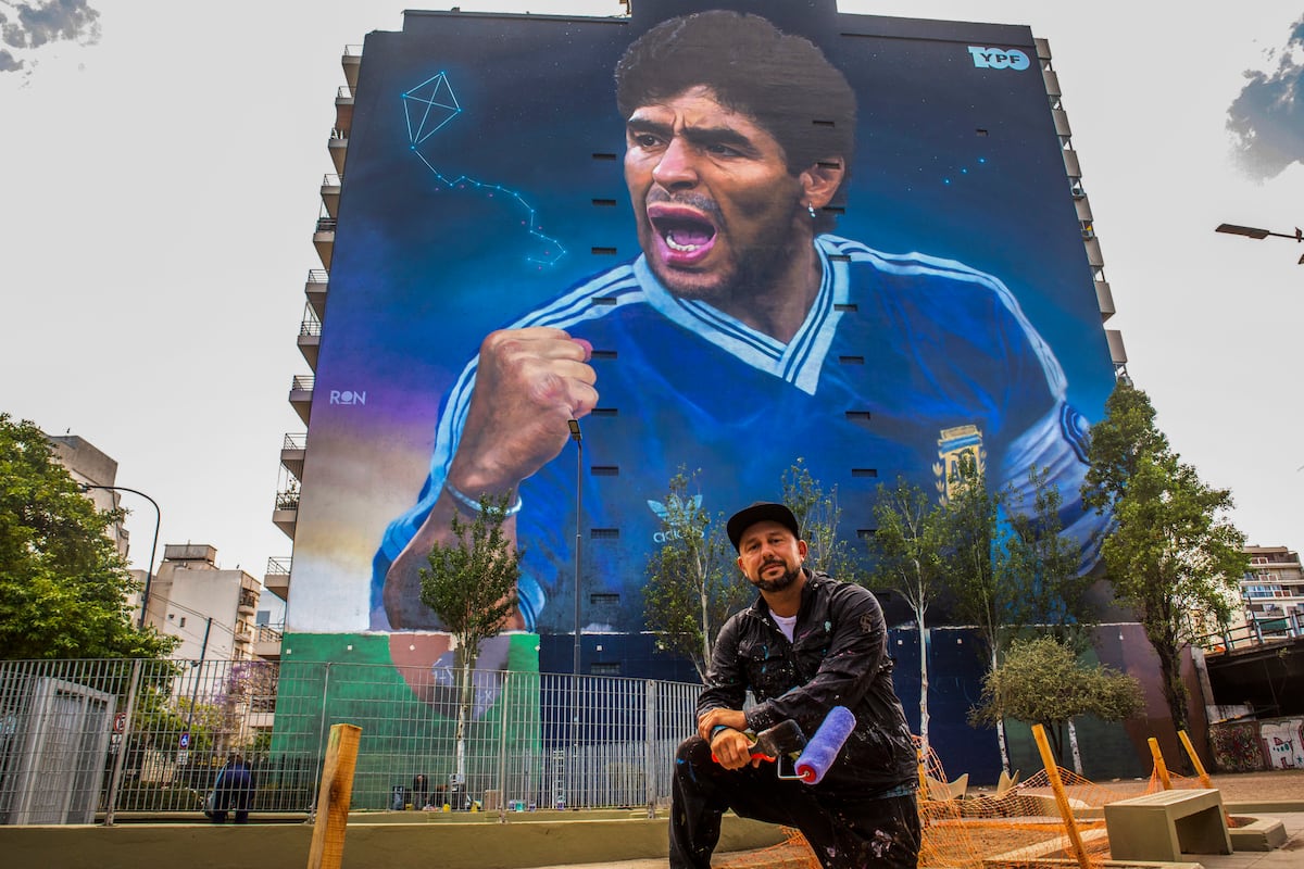 Martín Ron El Artista Detrás Del Mural De Maradona Más Grande Del