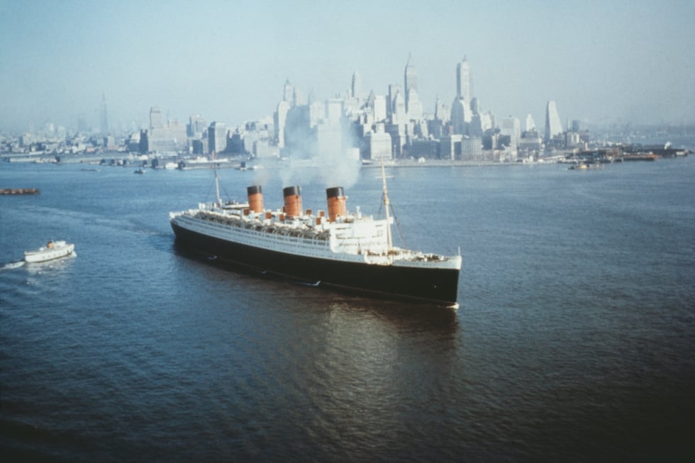 La injusta deriva del Queen Mary, una joya naviera convertida en ...