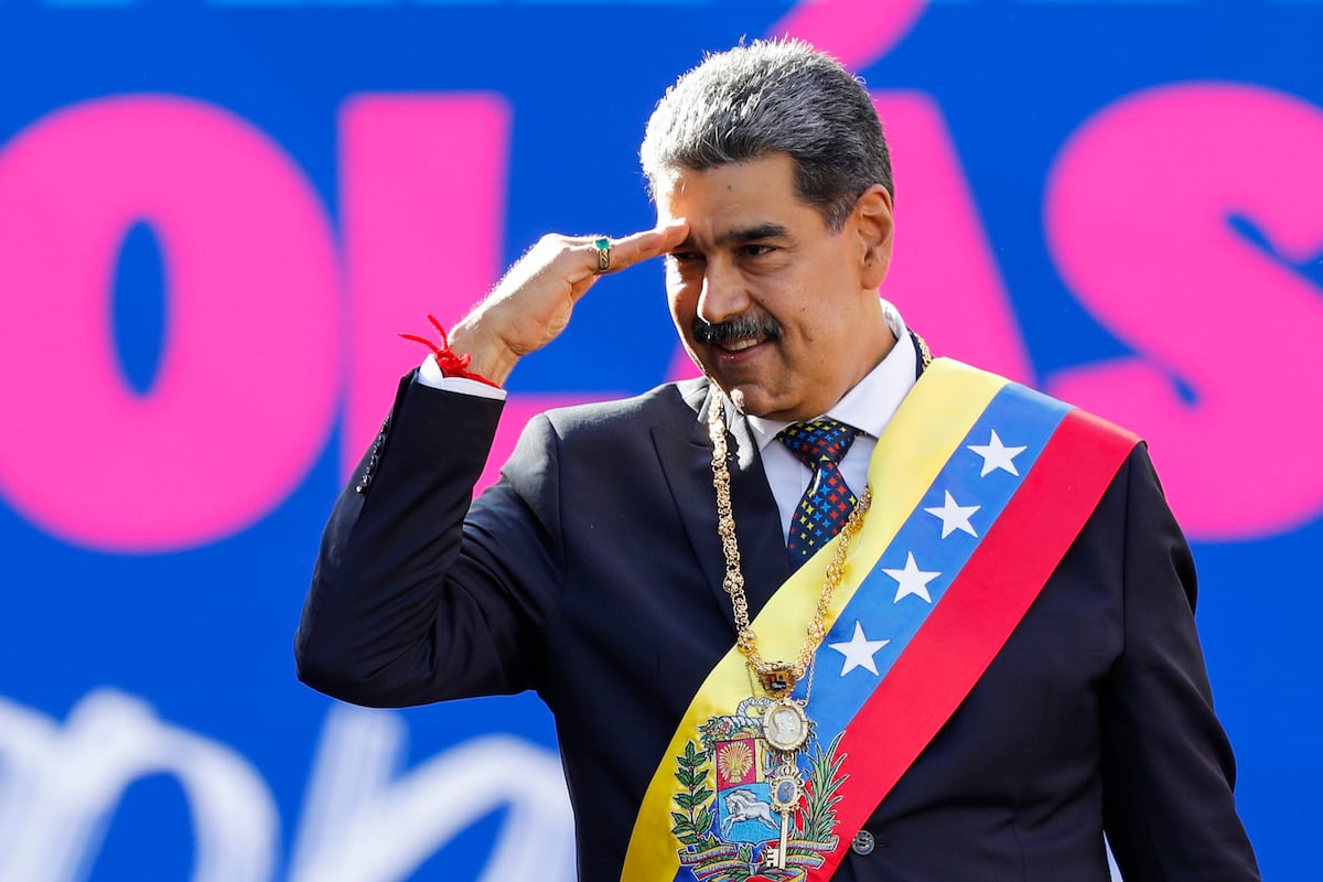 Maduro, en su trono de bayonetas | EL PAÍS América