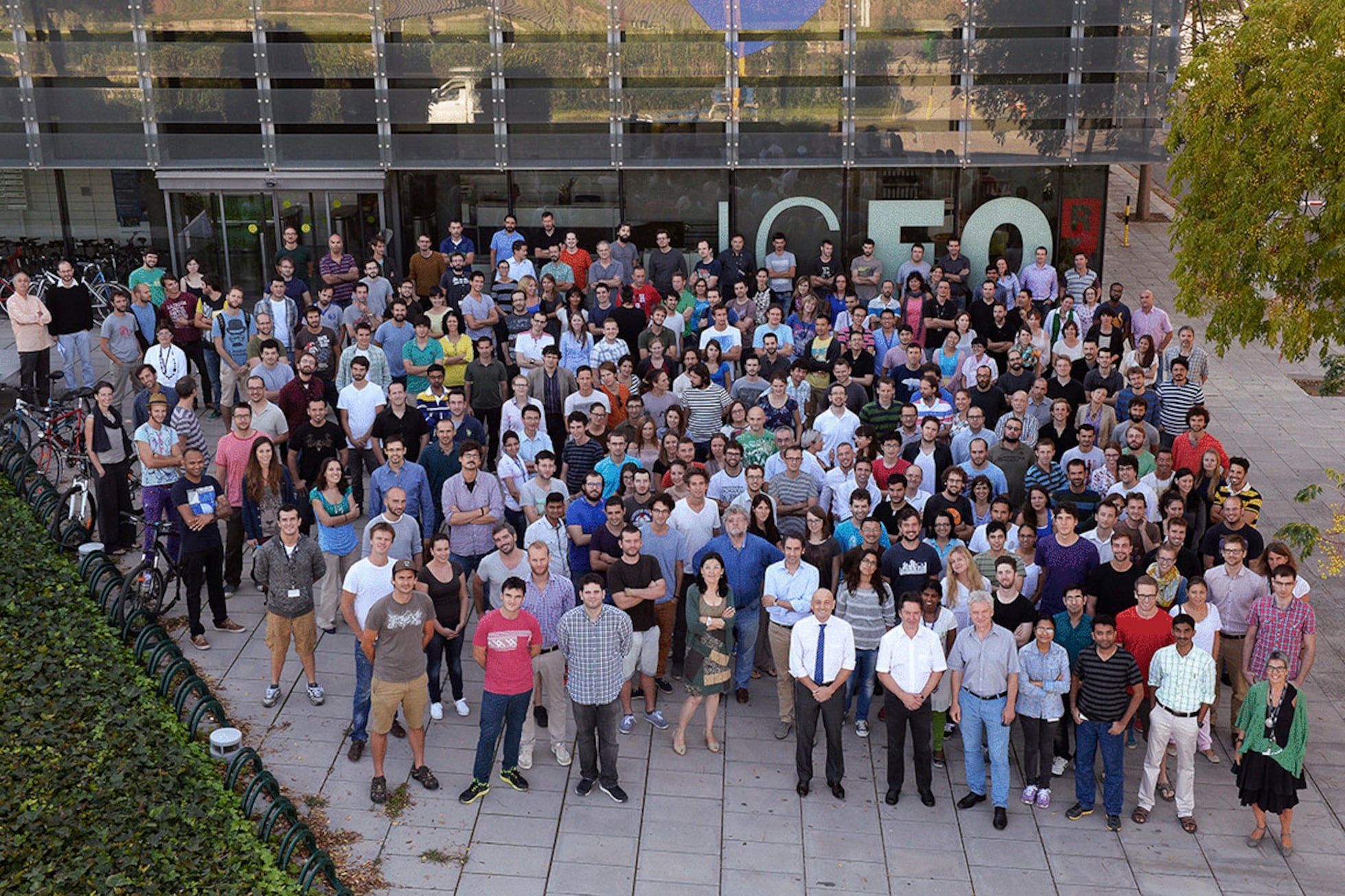 Un mismo hombre al mando durante décadas: la ‘monarquía’ de los centros ...