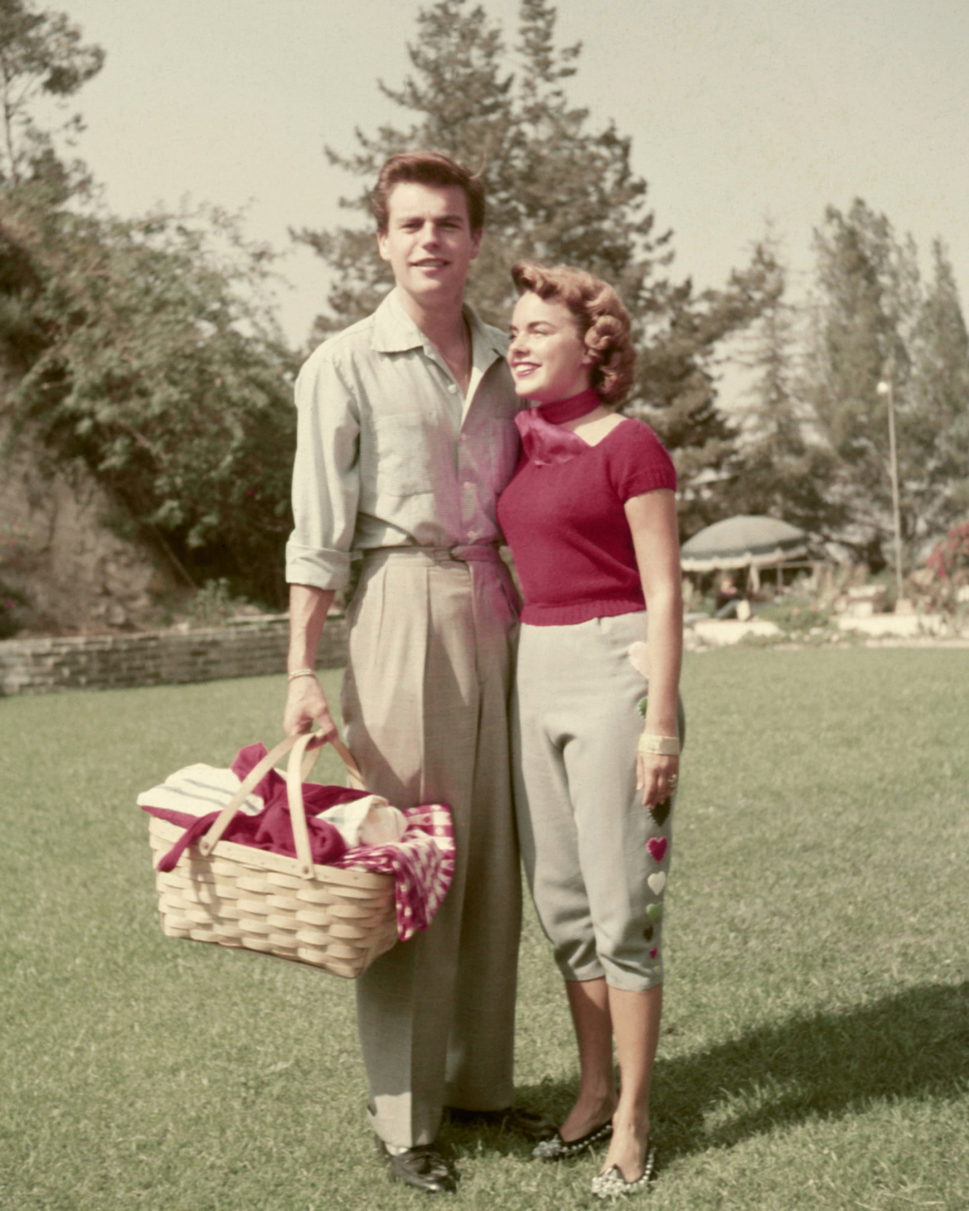 The history of capri pants, the design that encouraged women around the ...