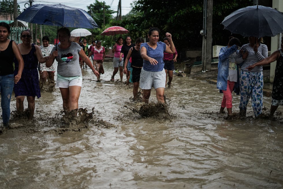 Journey to the epicenter of Mexico’s floods: Poza Rica calls for aid ...