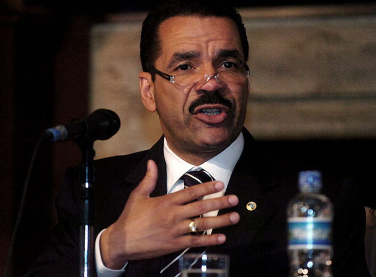 El secretario general de Interpol, Ronald Noble | Internacional | EL PAÍS