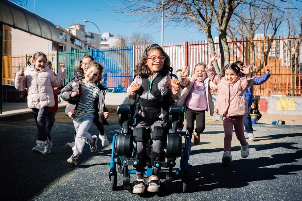 Explorer, un exoesqueleto “todoterreno” para normalizar el día a día de ...