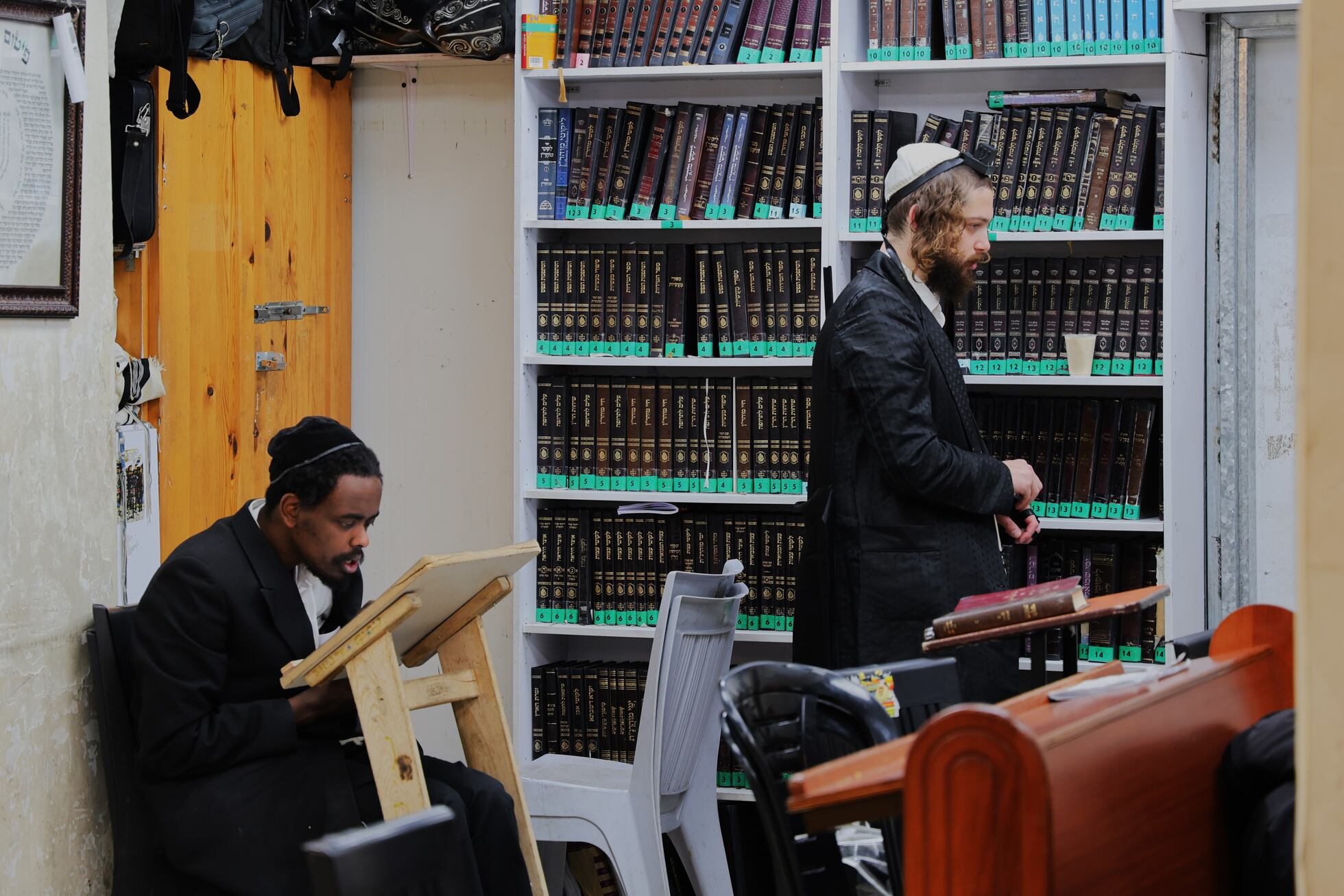 La guerra en Gaza atiza las críticas al rechazo de los ultraortodoxos a ...